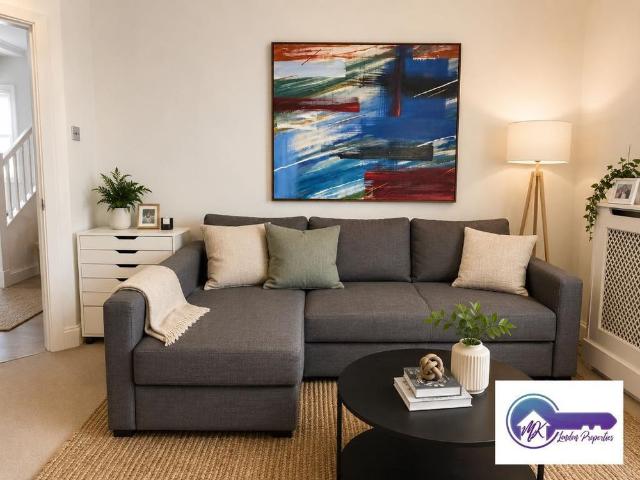 3 Bedroom Flat To Rent