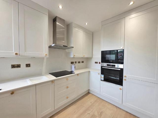 3 bedroom flat to rent