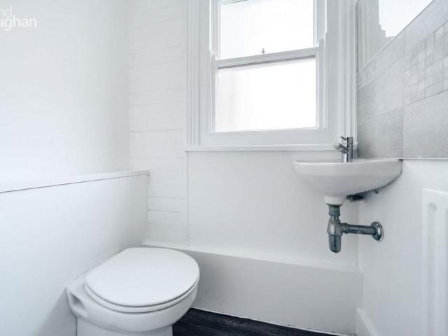 3 bedroom flat to rent