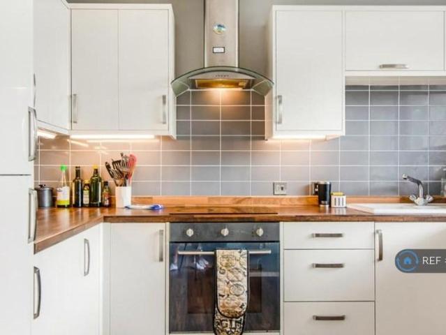 3 bedroom flat to rent