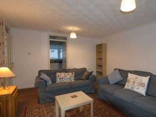 3 bedroom flat to rent
