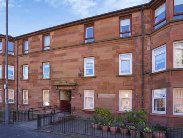 3 bedroom flat to rent
