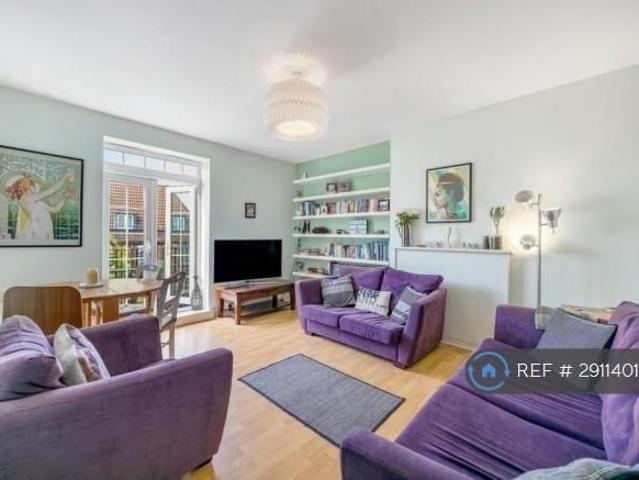 3 bedroom flat to rent