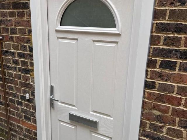 3 bedroom flat to rent