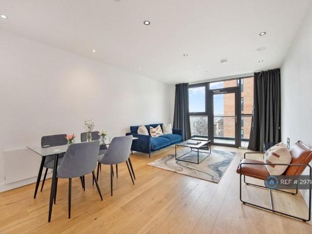 3 bedroom flat to rent