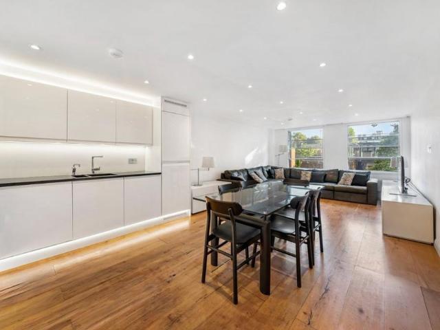 3 bedroom flat to rent
