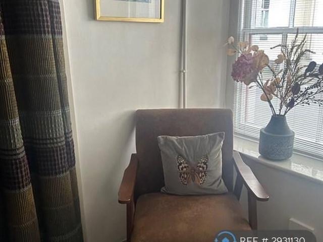 3 bedroom flat to rent