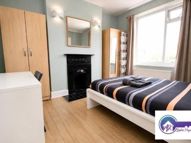 3 Bedroom Flat To Rent
