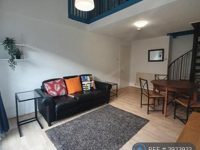 3 bedroom flat to rent
