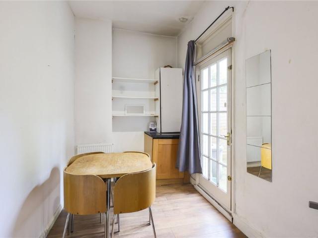 3 Bedroom Flat to Rent