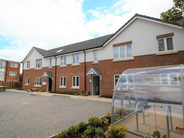 3 bedroom flat to rent