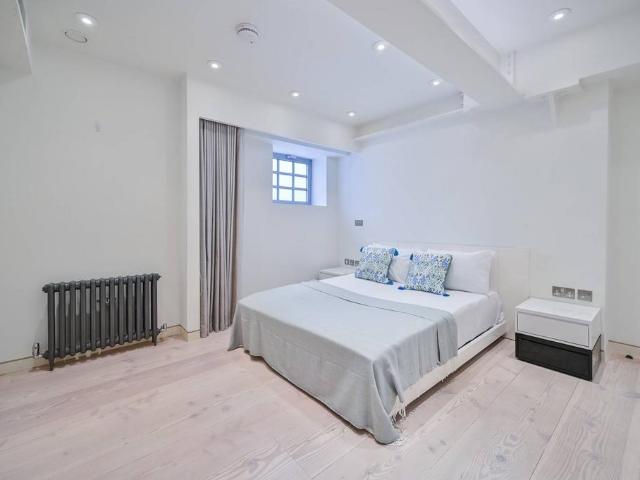 3 bedroom flat to rent