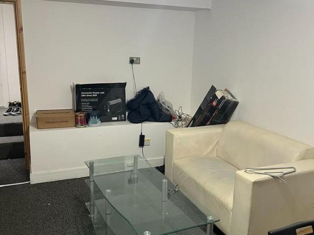 3 bedroom flat to rent