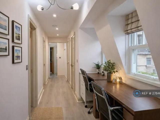 3 bedroom flat to rent
