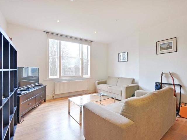 3 bedroom flat to rent