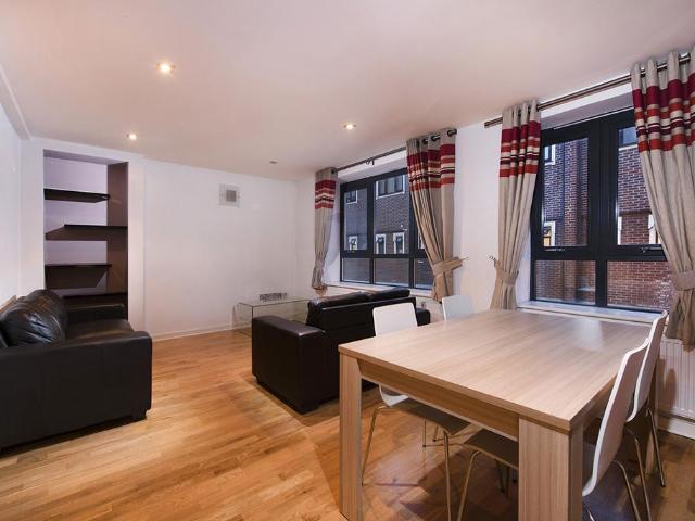 3 bedroom flat to rent