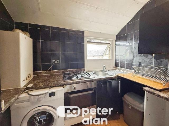 3 bedroom flat to rent