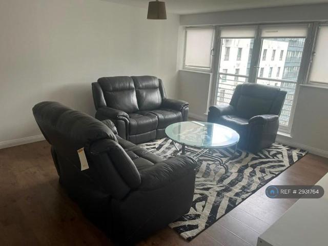 3 bedroom flat to rent