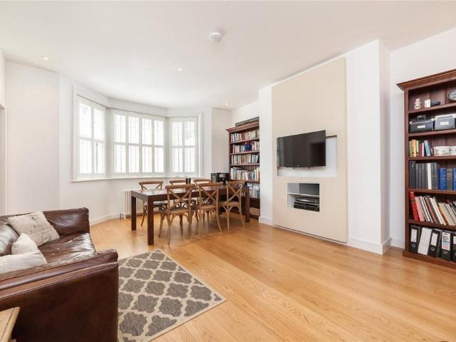 3 bedroom flat to rent