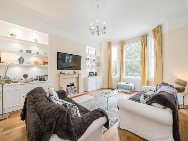 3 bedroom flat to rent