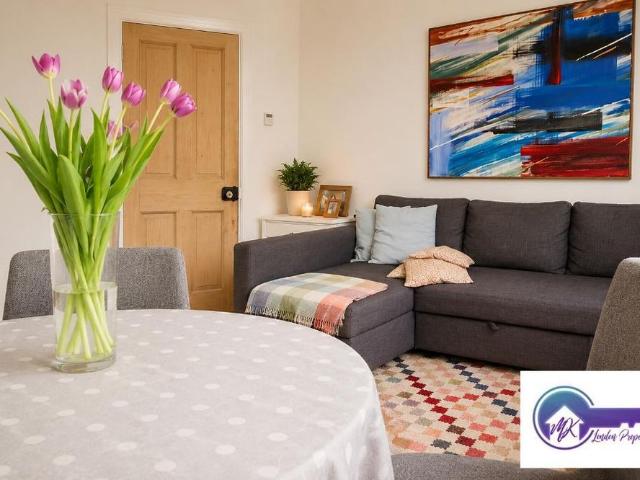 3 Bedroom Flat To Rent