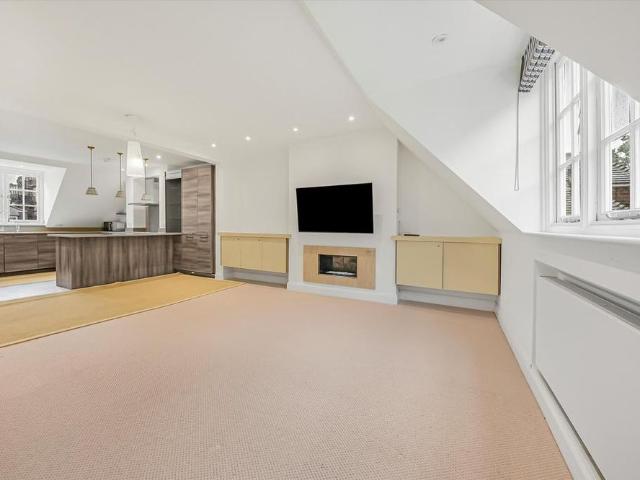 3 bedroom flat to rent