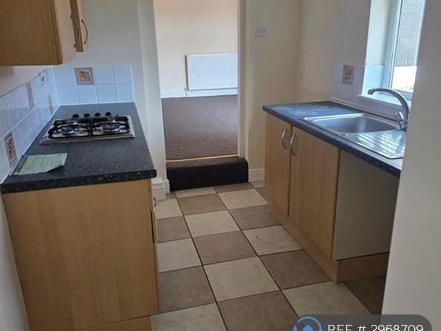 3 bedroom flat to rent