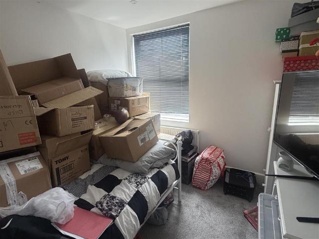 3 bedroom flat to rent