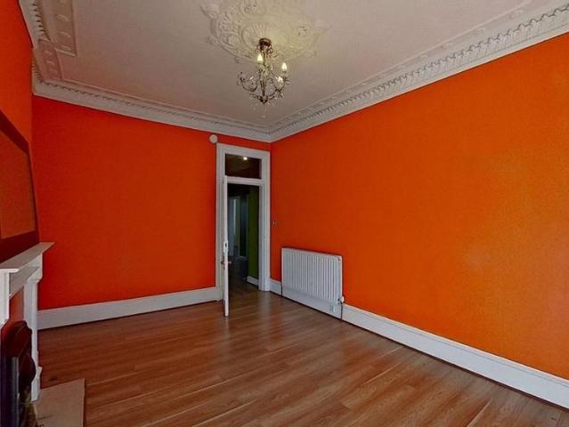 3 bedroom flat to rent