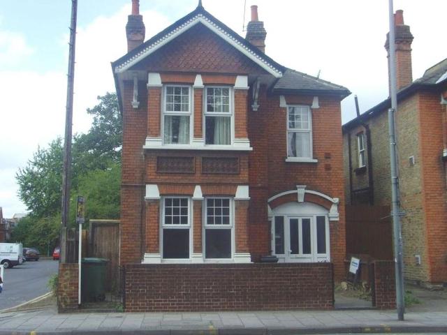 3 bedroom flat to rent