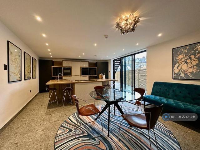 3 bedroom flat to rent