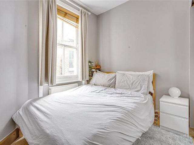 3 bedroom flat to rent