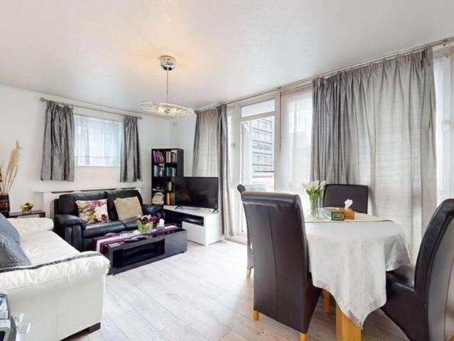 3 bedroom flat to rent