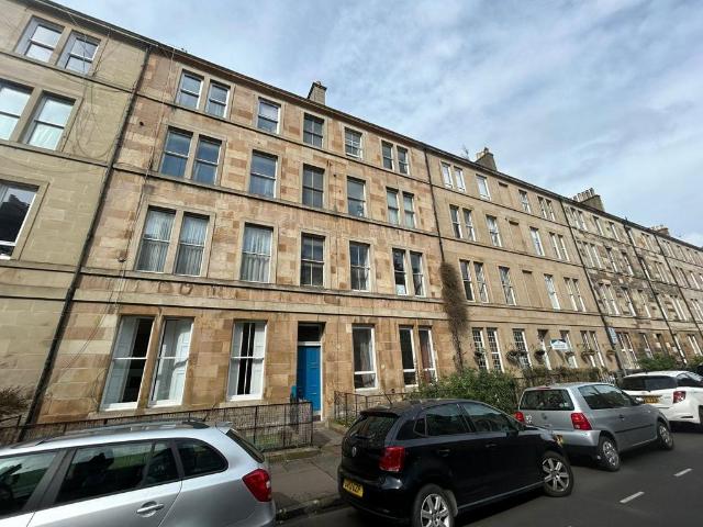 3 bedroom flat to rent