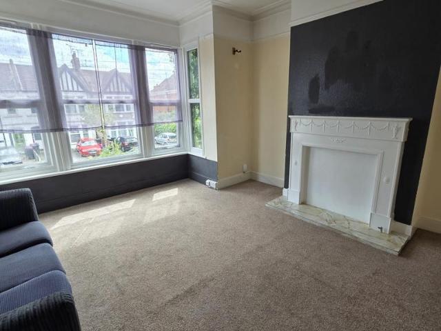 3 bedroom flat to rent