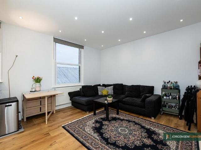 3 bedroom flat to rent