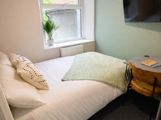 3 bedroom flat to rent