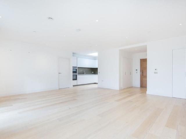 3 bedroom flat to rent