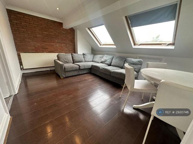 3 bedroom flat to rent