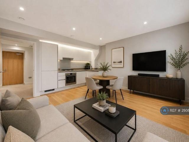 3 bedroom flat to rent
