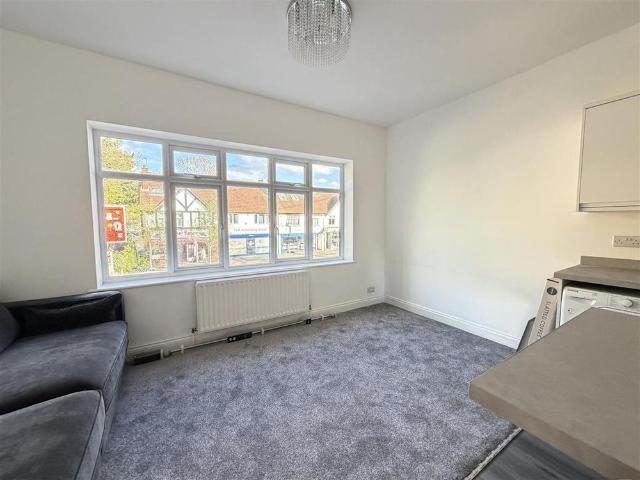 3 bedroom flat to rent