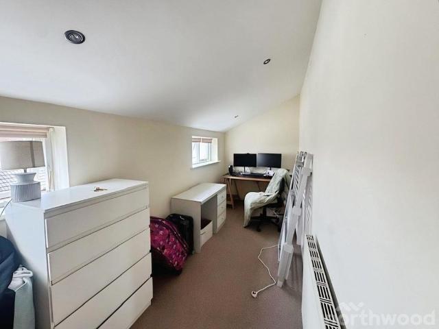 3 bedroom flat to rent