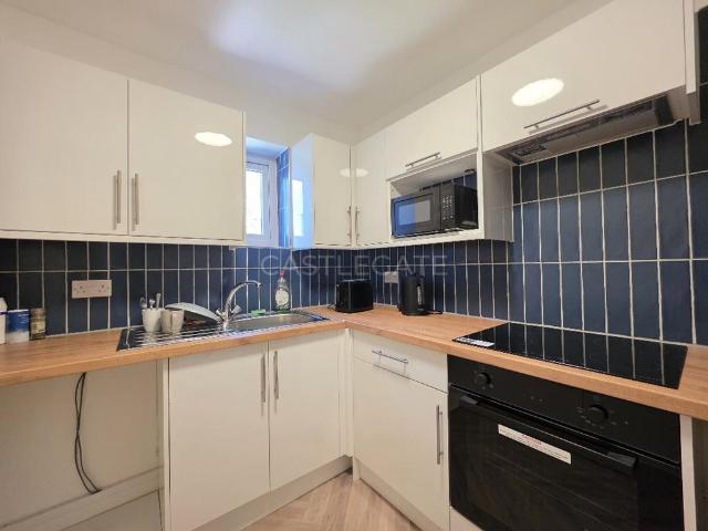 3 bedroom flat to rent