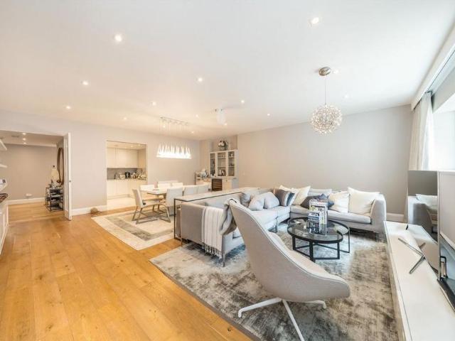 3 bedroom flat to rent
