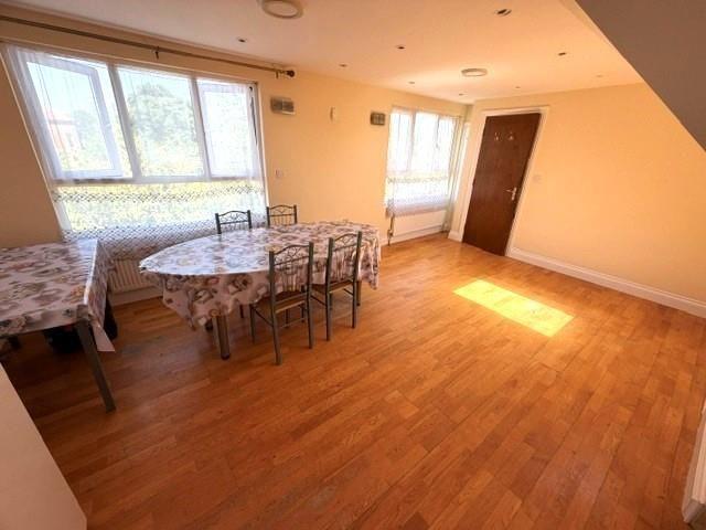 3 bedroom flat to rent