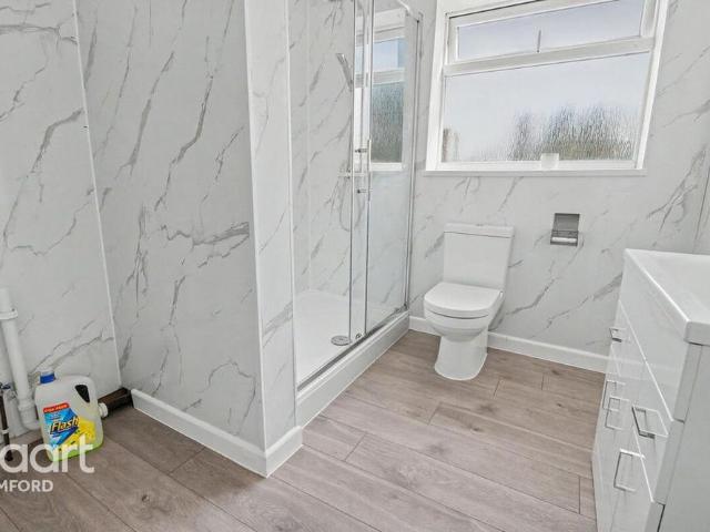 3 bedroom flat to rent