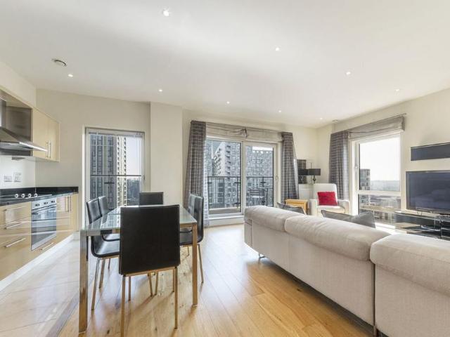 3 bedroom flat to rent