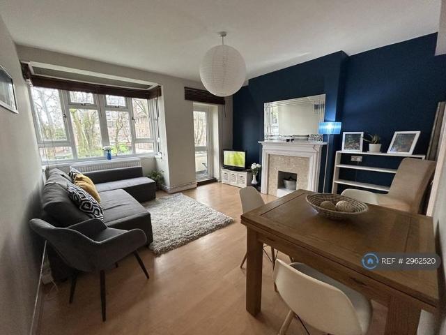 3 bedroom flat to rent