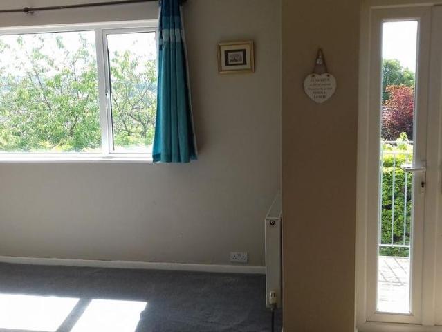 3 bedroom flat to rent