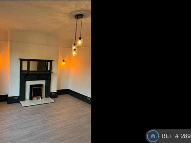 3 bedroom flat to rent